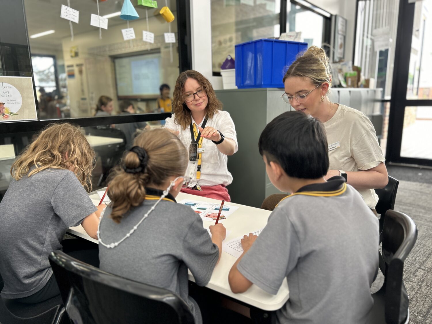 Auslan | Brighton Primary School & Centre of Deaf Education